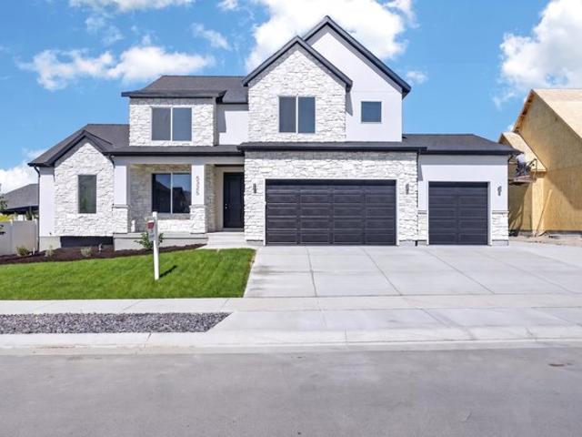 5325 N Honey Suckle Way, Eagle Mountain, UT 84005