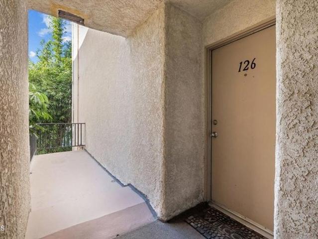 5325 Newcastle Ave Unit 126, Encino, CA 91316