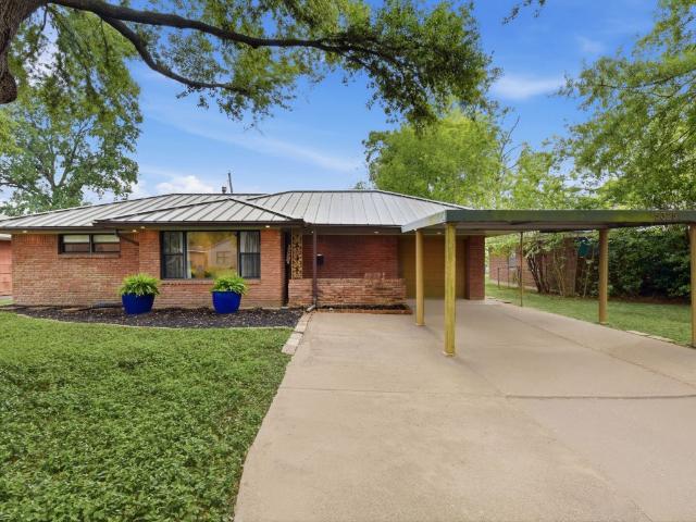5325 Nina Lee Ln, Houston, TX 77092 | MLS #55886