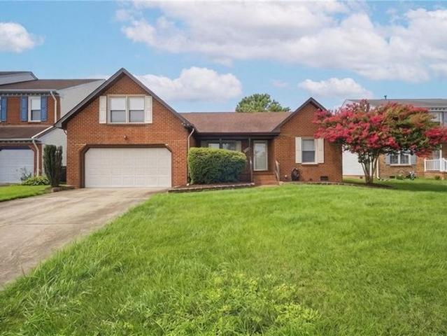 5325 Club Head Rd, Virginia Beach, VA 23455