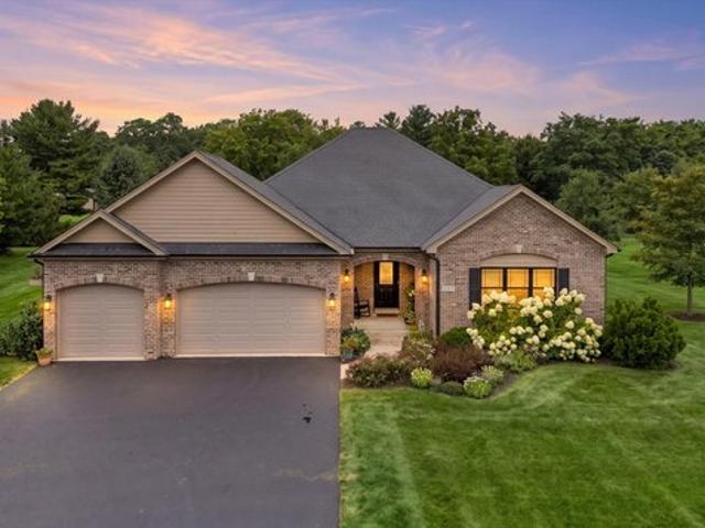 5325 Goldenrod Dr, Oswego, IL 60543
