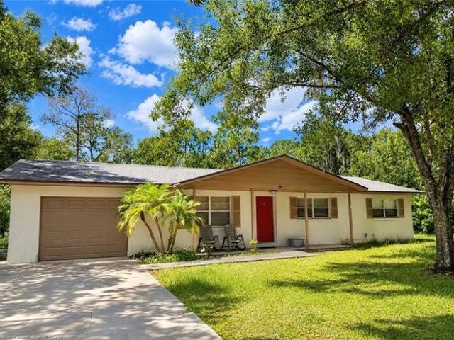 5325 Lake Haven Blvd, Sebring, FL 33875