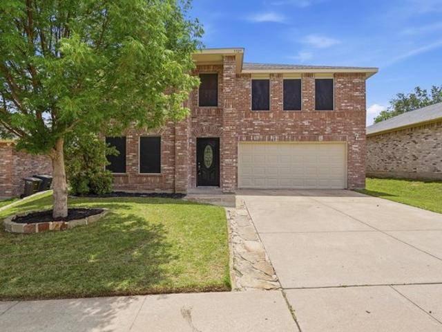 5325 Royal Birkdale Dr, Fort Worth, TX 76135