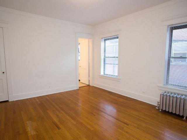 5325 S. Hyde Park Boulevard 2 Bedroom Apartment for Rent at 5325 S Hyde Park Blvd, Chicago, IL 60615 Hyde Park
