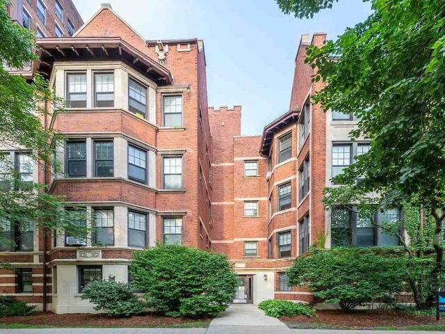 5325 S. Hyde Park Boulevard 3 Bedroom Apartment for Rent at 5325 S Hyde Park Blvd, Chicago, IL 60615 Hyde Park