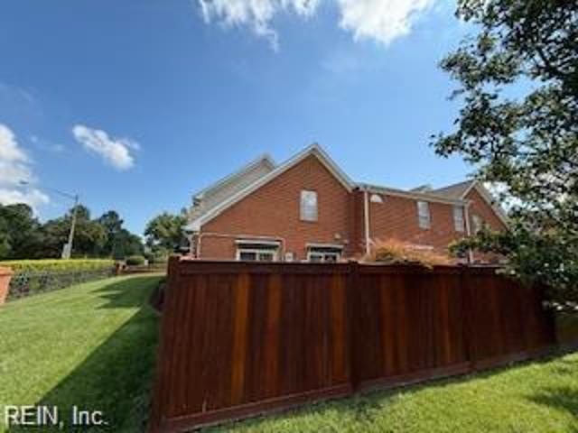 5325 Village Square Court CT