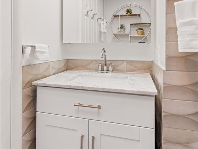 5325 W 5th Ave, Lakewood, CO 80226 | MLS #2200