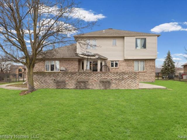 53260 Forestglade Drive