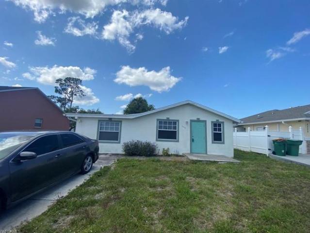 5326 Dixie Dr, Naples, FL 34113