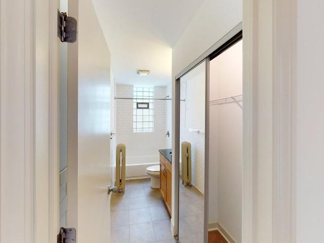 5326 5336 S. Greenwood Avenue 2 Bedroom Apartment for Rent at 5326 S Greenwood Ave, Chicago, IL 60615 Hyde Park