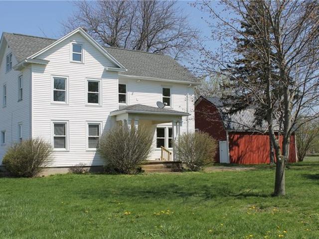 5327 Eagle Harbor Rd, Albion, NY 14411