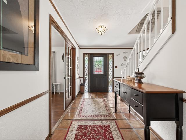 5327 Lacreek Lane