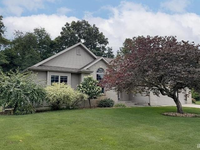 53284 Pine Brook Dr, Bristol, IN 46507
