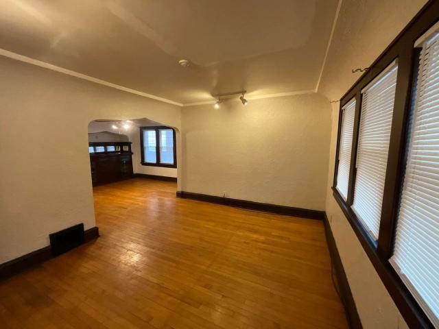5328 N 35th St 2 Bedroom Apartment for Rent at 5328 N 35th St, Milwaukee, WI 53209 Old North Milwaukee