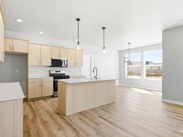 5328 S Danforth Ave