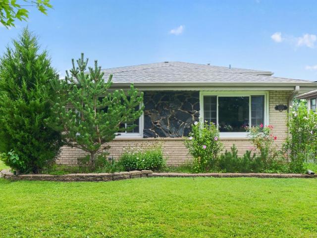 5328 W 138th Place