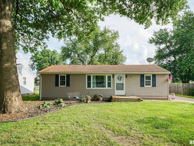 5328 W Cisna Rd, Peoria, IL 61607