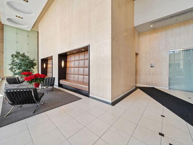 5320 n sheridan road # 1911