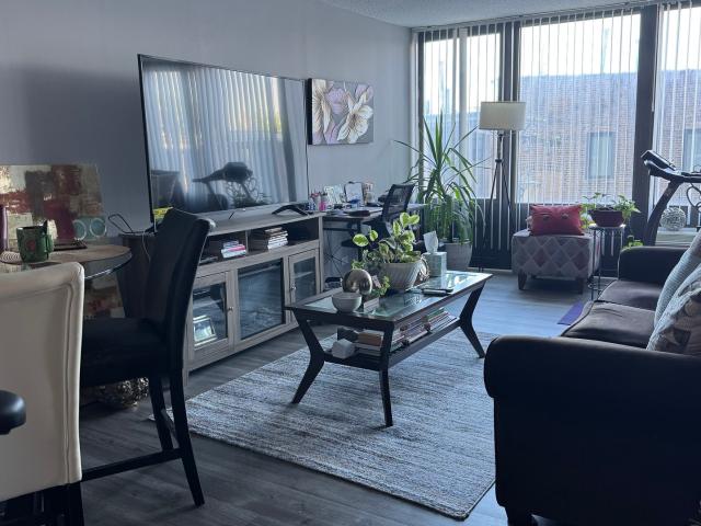 5320 N Sheridan Road # 310