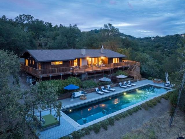 5320 Grove St, Sonoma, CA 95476