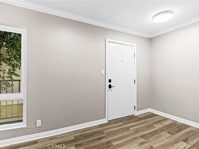 5320 Zelzah Ave, Unit 214, Encino, CA 91316 | MLS #SR26053 | Compass
