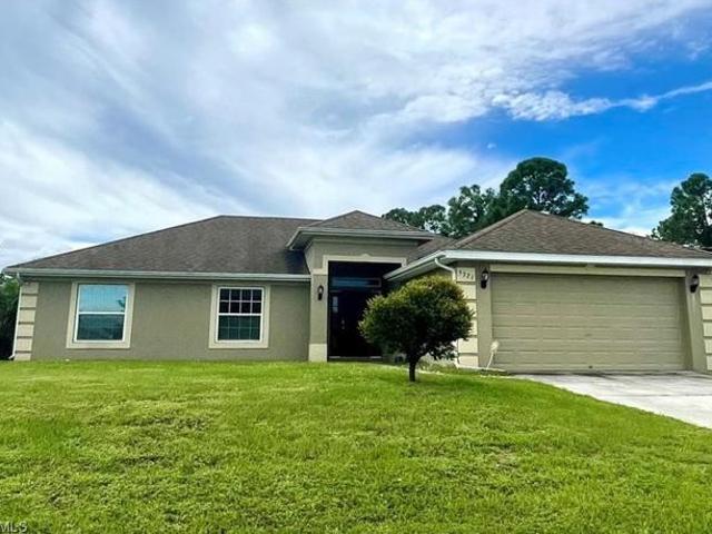 5321 Bywood St, Lehigh Acres, FL 33971