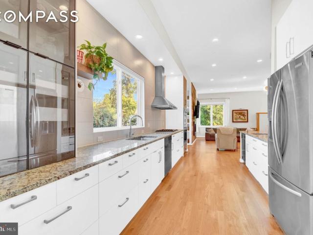 5321 Glenwood Rd, Bethesda, MD