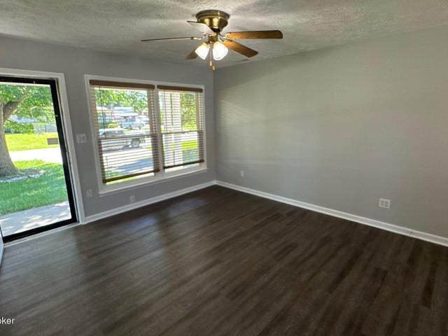 5321 Juanita Ln