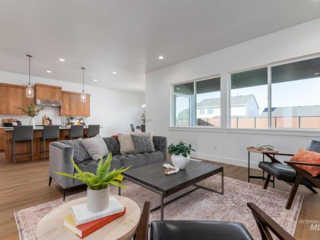 5321 Sparky Ave