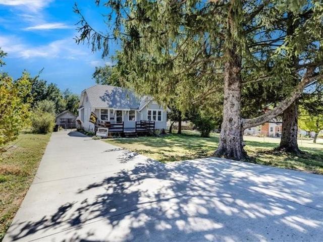 5321 Webster Ave, Kansas City, KS 66104