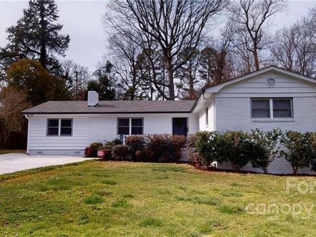 5322 Baker Dr, Charlotte, NC 28210