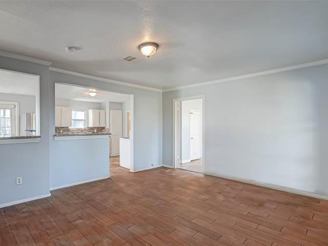5322 Westover St, Houston, TX 77033 | MLS #41007 | Compass