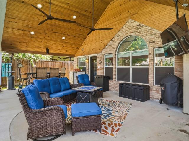 5323 Baldwin Elm Street
