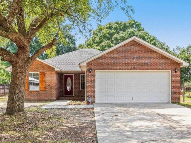 5323 Cox Rd, Milton, FL 32583