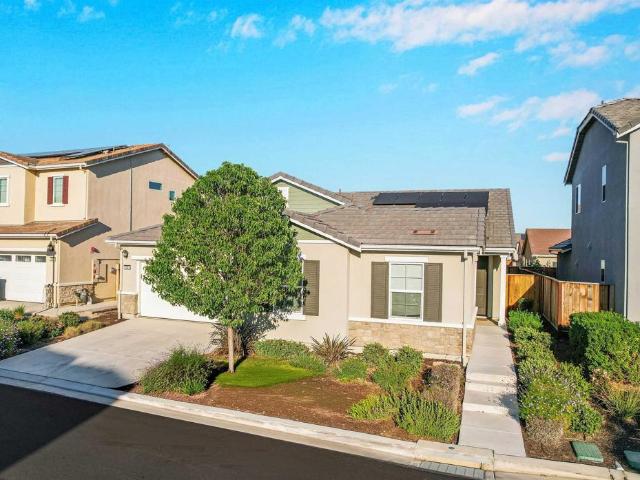 5323 Potter Valley Ln