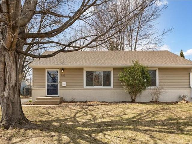 532 5th Ave S, Hopkins, MN 55343