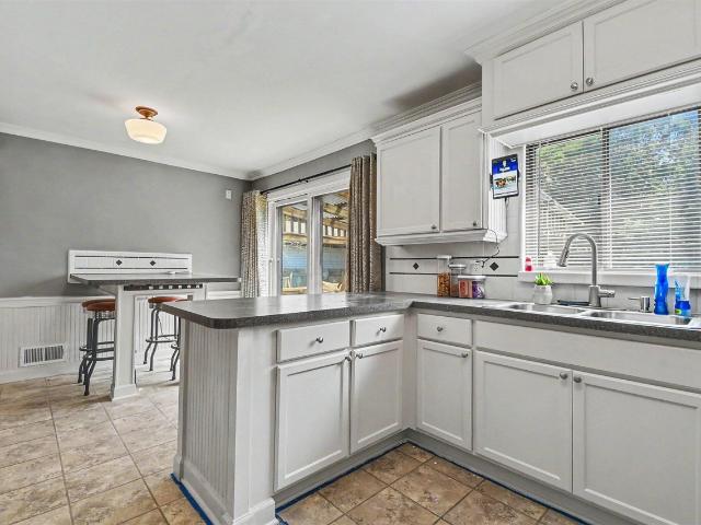532 Clayton Avenue