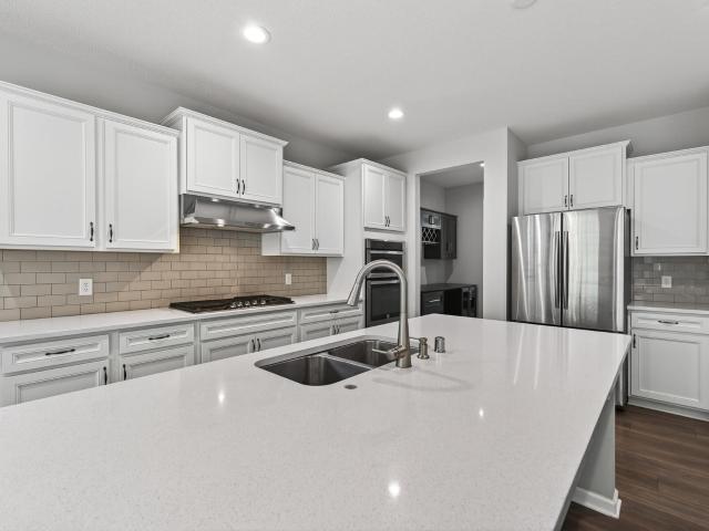532 Aidan Cove