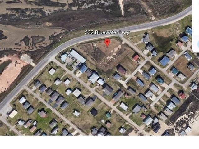 532 Blue Water Hwy, Surfside Beach, TX 77541