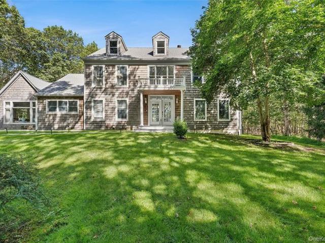 532 Blank Ln, Water Mill, NY 11976