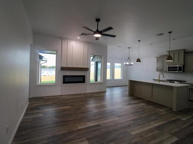 532 Grand Sycamore Way