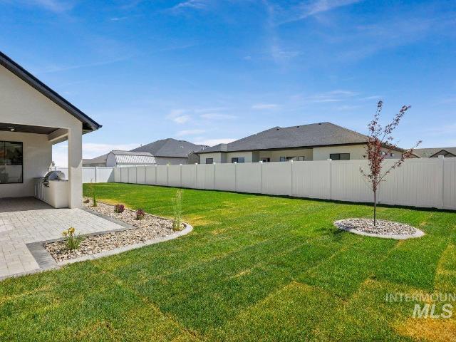 532 Half Moon Way