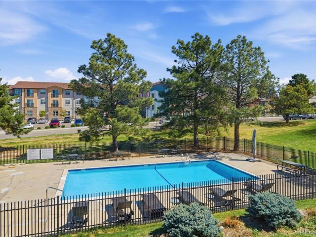 532 Oakwood Drive # B207