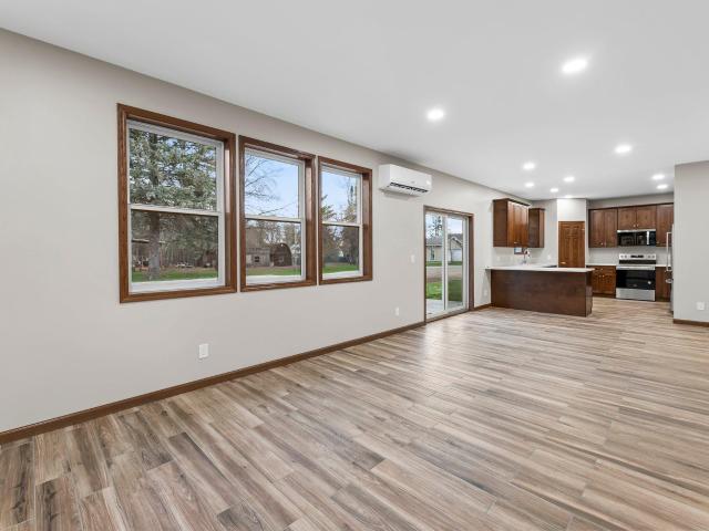 532 Old Military Road
