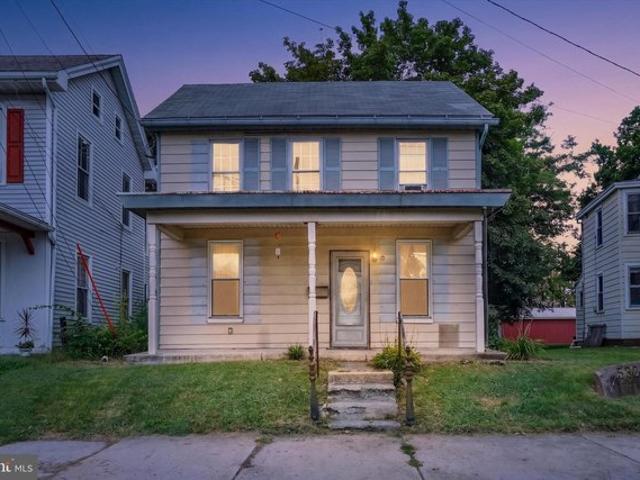 532 N State St, Ephrata, PA 17522