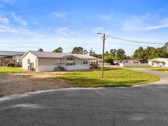 532 NE Scallop Bay Dr, Steinhatchee, FL 32359