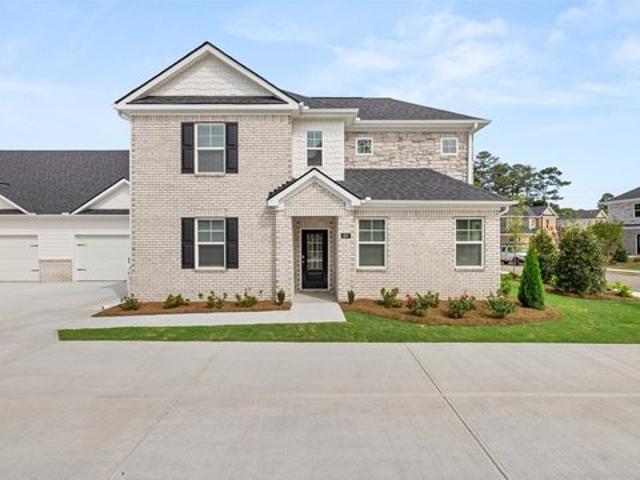 532 Silvermoon Dr, Loganville, GA 30052