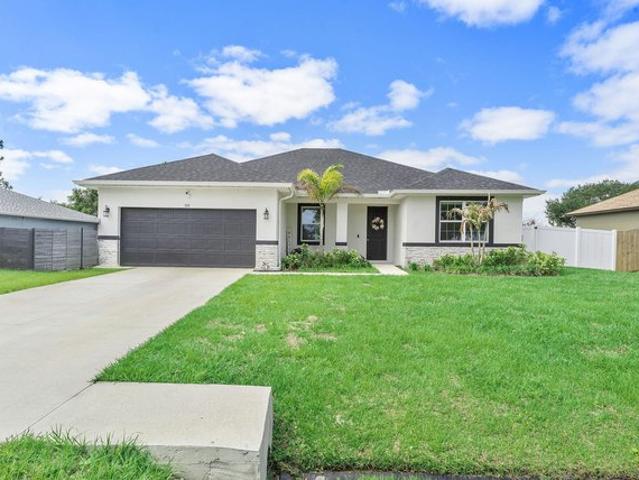 532 SW Sansom Ln, Port Saint Lucie, FL 34953