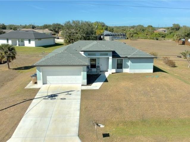 532 Paloma Ave, Lehigh Acres, FL 33974