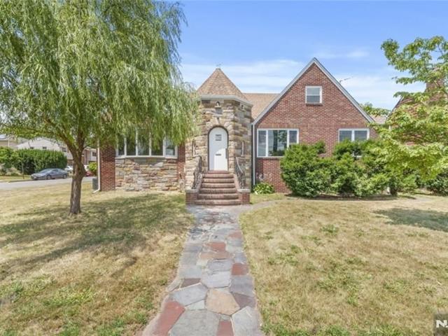 532 Piaget Avenue 1st Flr, Clifton, US, NJ